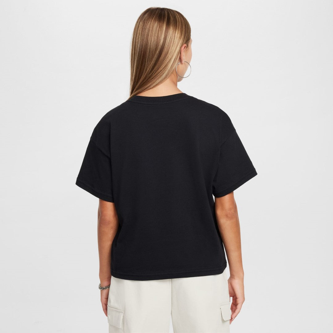 Nike Sportswear Essential Big Kids' (Girls') T-Shirt Black